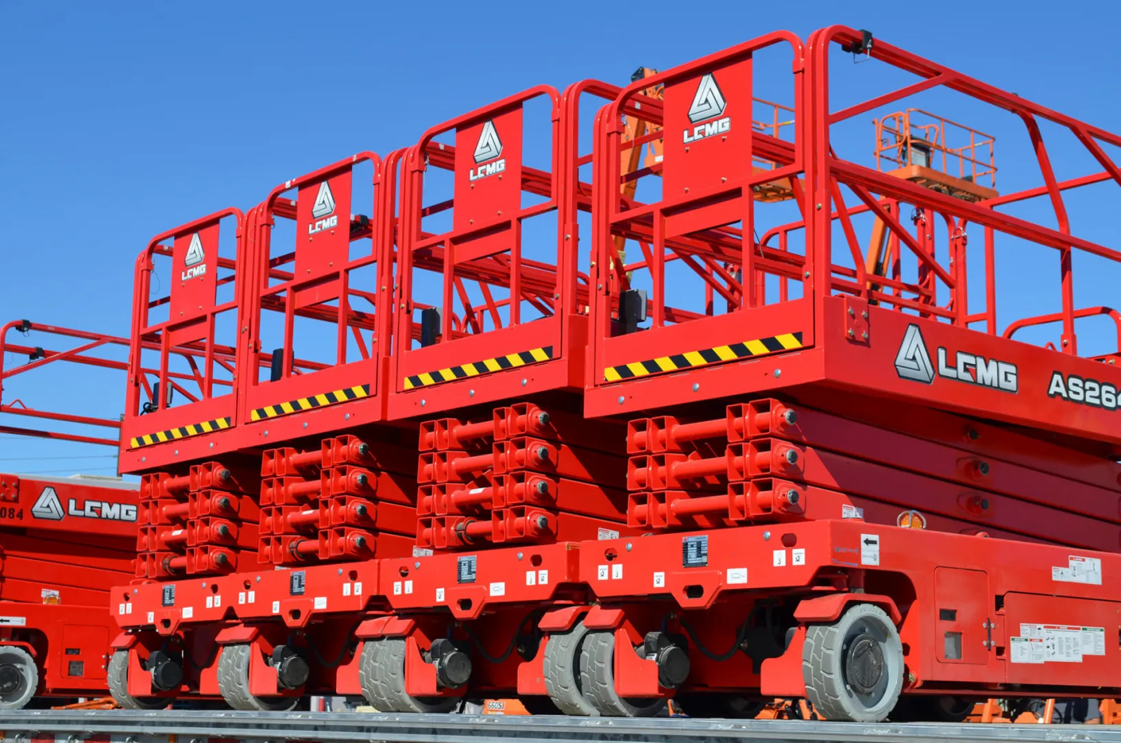Heavy Equipment Dealer Serving Arizona, Missouri and South Carolina