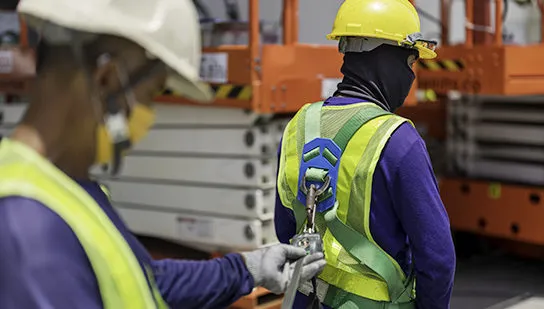 How Does A Scissor Lift Work? An Easy Guide | MAK Industries